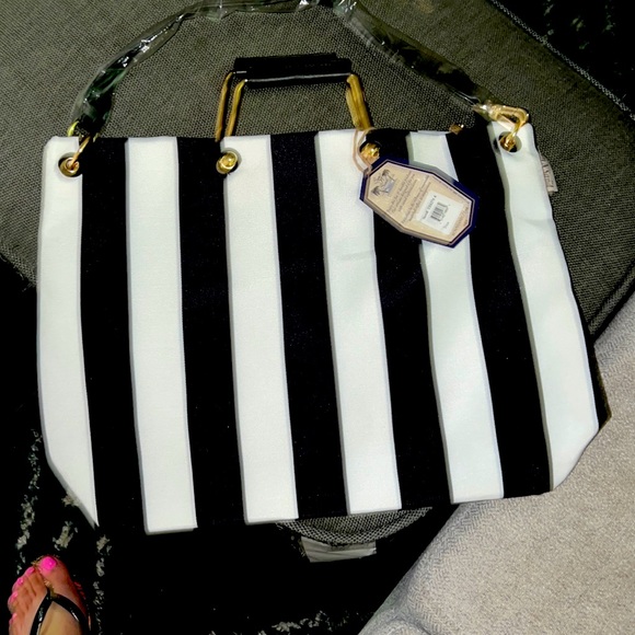 Sun & Sand | Bags | Brand New Sun Sand Beach Bag Black White | Poshmark